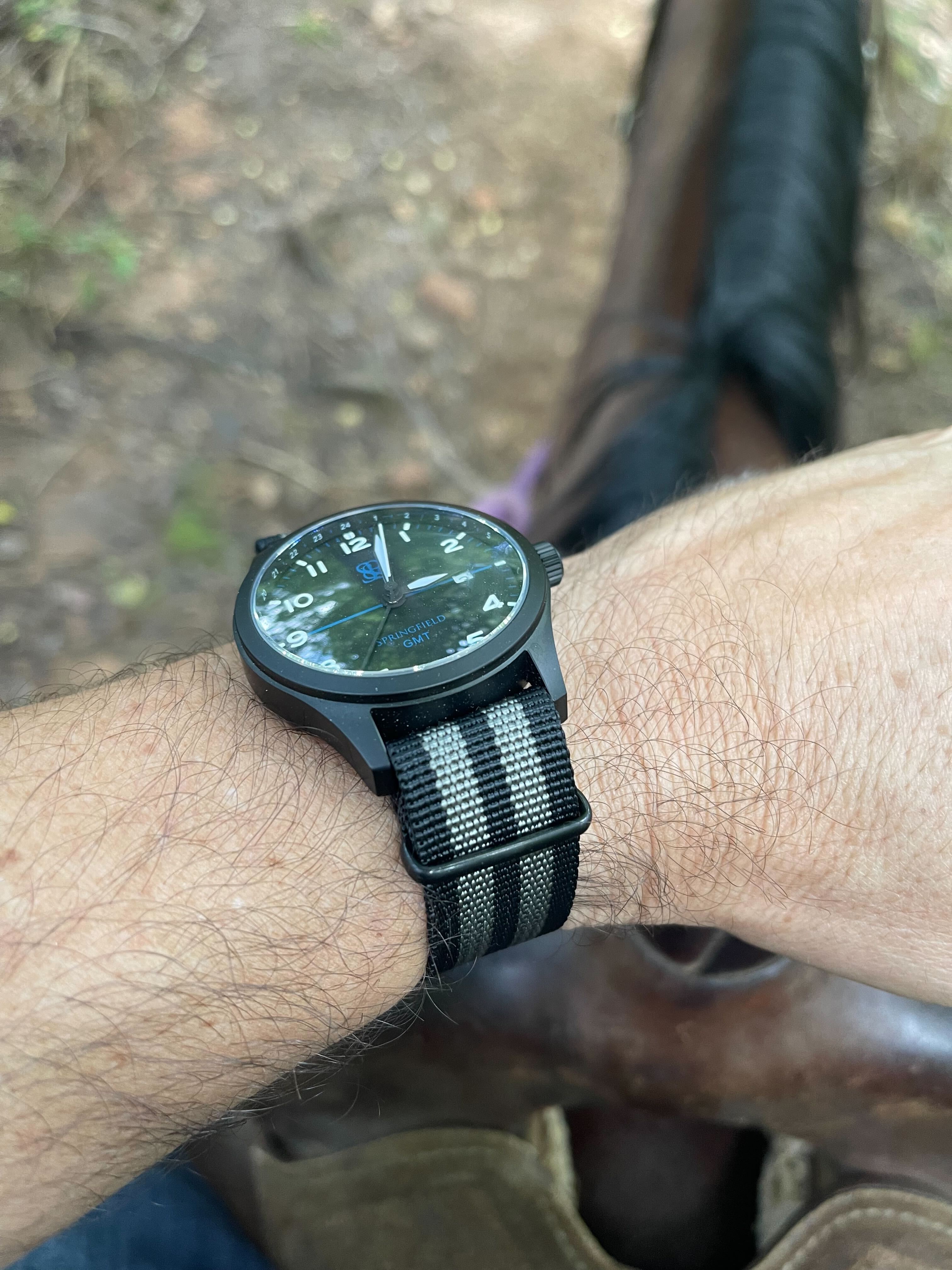 Why should you wear a NATO watch strap? Including how to wear a NATO ...